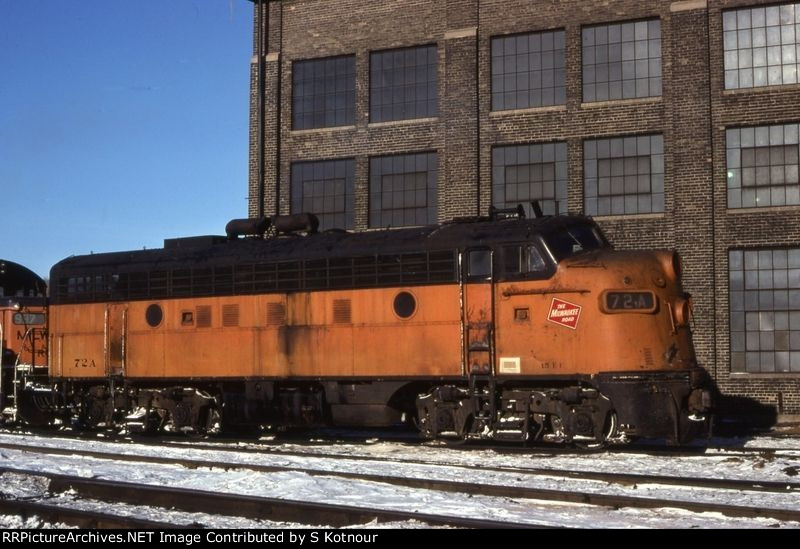 Milwaukee Road F unit at Daytons Bluff Milwaukee shops in 1978.